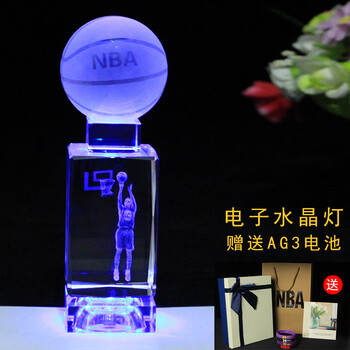 【球迷推荐 免费刻字】科比手办生日礼物送男友NBA詹姆斯库里篮球摆件初高中男生成人礼物 库里扣篮水晶灯+包装