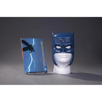 Batman: The Dark Knight Returns Book and Mas...