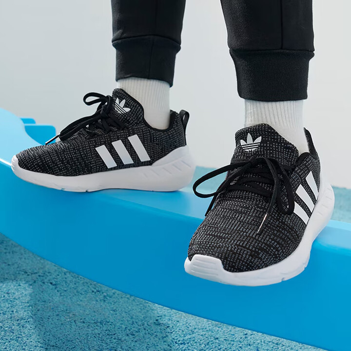【阿迪达斯GW8180】阿迪达斯（adidas）儿童Swift Run 22 保暖防滑熊猫色跑步运动鞋GW8180 黑色 28.5 【行情 ...